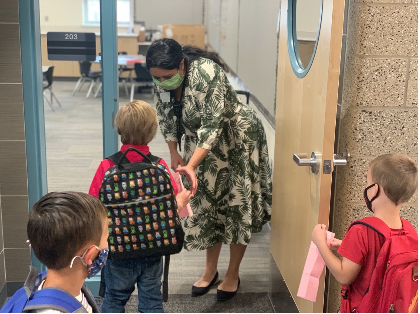 Midvalley Elementary Jr. Huskies Excited to Start Year in New Building ...